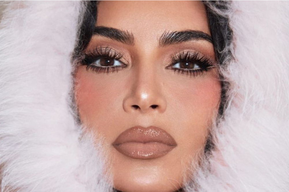 Just dropped! Η holiday collection της SKKN By Kim είναι εδώ - CozyVibe